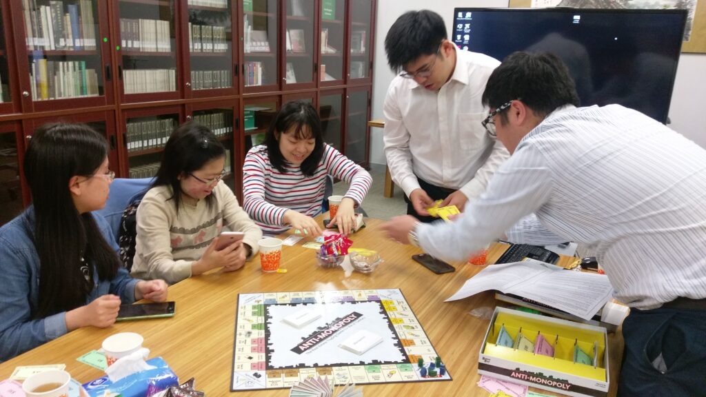 Reading Club activities - Library, The Hang Seng University of Hong Kong